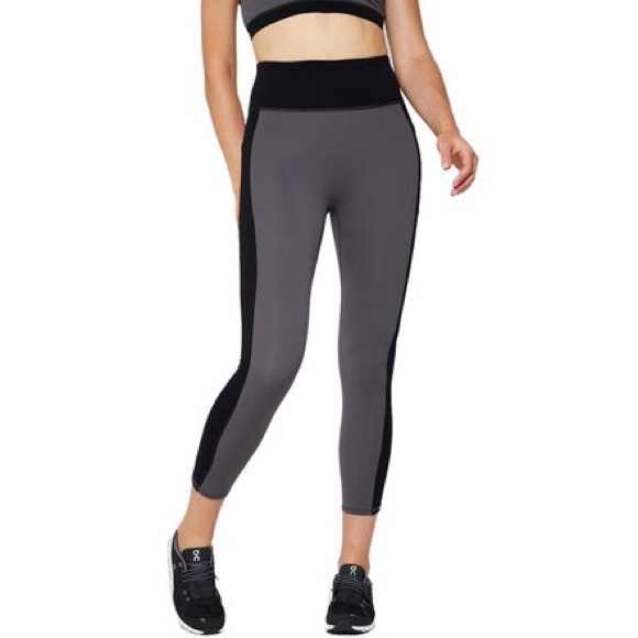Fourlaps | Pants & Jumpsuits | Nwt Four Laps Pylo Leggings Graphite ...